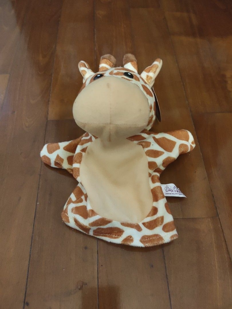 Giraffe stuffed toy puppet, Hobbies & Toys, Toys & Games on Carousell