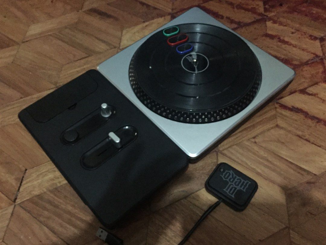 Guitar Hero/ DJ Hero/Band Hero/Rock Band + Drum Set + 2 Guitar + Mic ...
