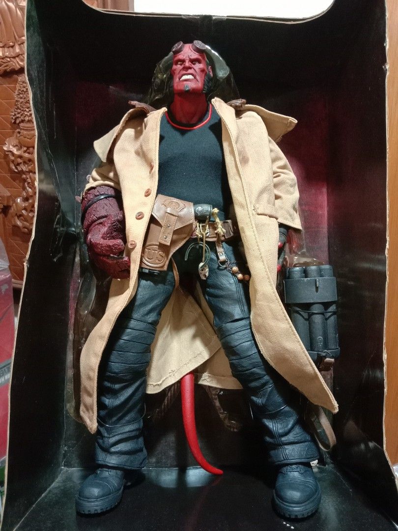 Hellboy II the golden army - 18 inch deluxe figure - opened mouth ...