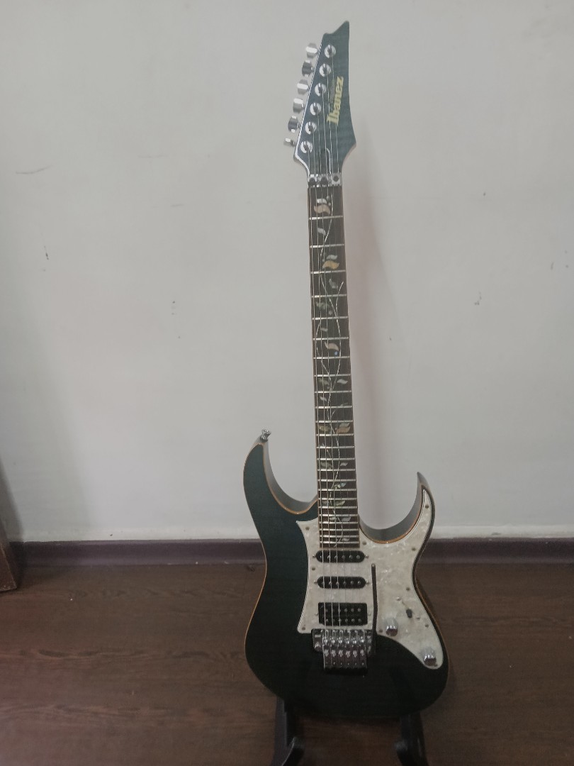 Ibanez Lead Guitar, Hobbies & Toys, Music & Media, Musical Instruments ...