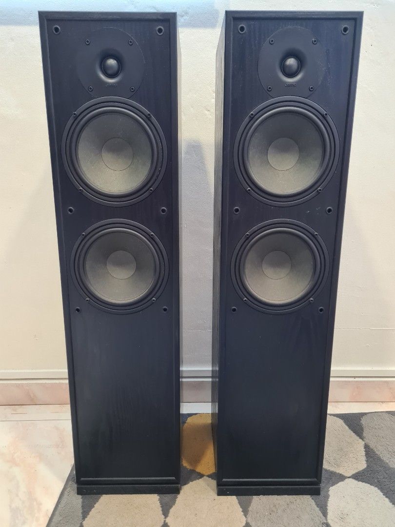 JAMO Floor Standing Speakers, Audio, Soundbars, Speakers & Amplifiers on Carousell