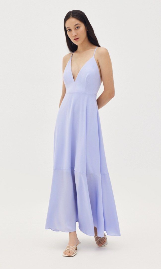 Kaleni Padded Plunge Maxi Dress, Women's Fashion, Dresses & Sets ...