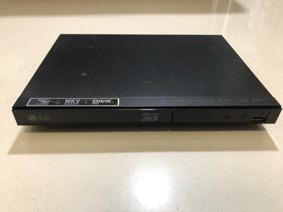LG Blu-ray DVD player BP325, TV & Home Appliances, TV & Entertainment ...