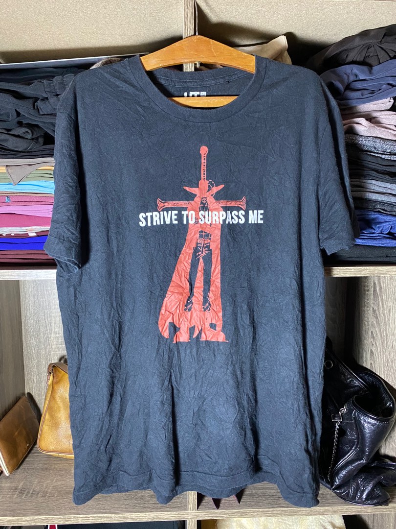 (M) Anime one piece mihawk uniqlo t shirt, Men's Fashion, Tops & Sets ...