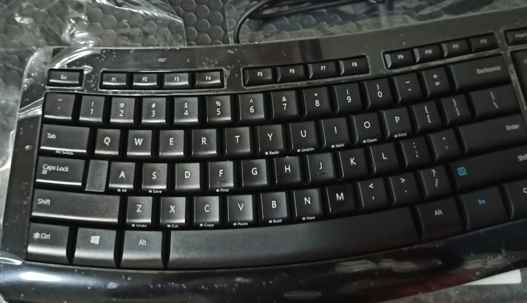 Microsoft Comfort Curve 3000 Keyboard, Computers & Tech, Parts & Accessories, Computer Keyboard ...