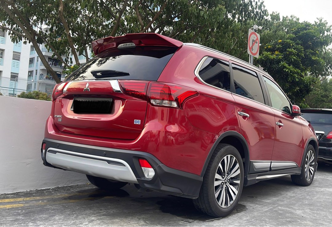 Mitsubishi Outlander 2.0 CVT Classic 7-Seater (A), Cars, Used Cars on ...