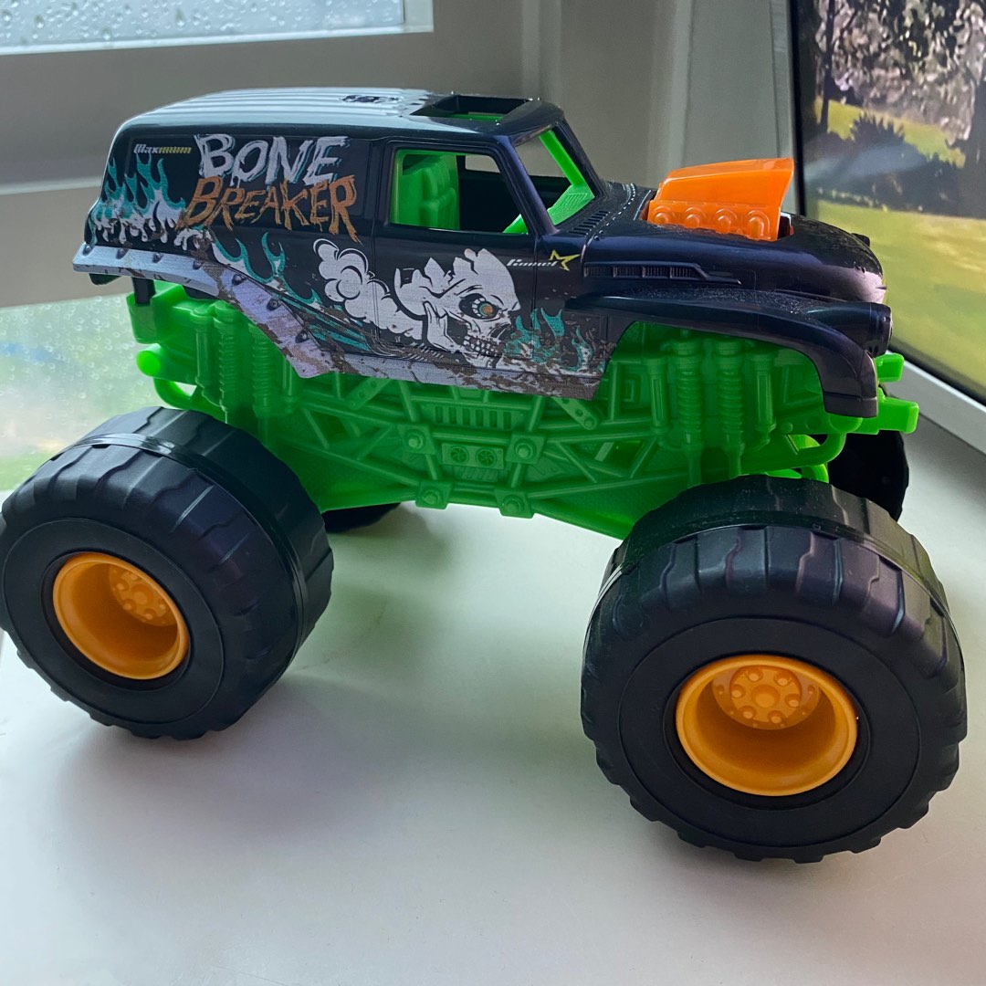 Monster Truck Wars Bone Breaker, Hobbies & Toys, Toys & Games on Carousell