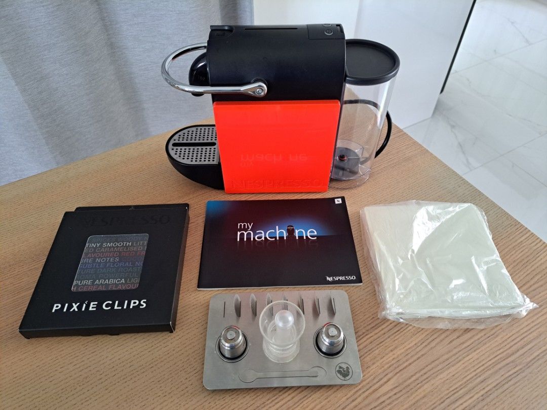 Nespresso Pixie Clips bundle, TV & Home Appliances, Kitchen Appliances, Coffee Machines & Makers ...