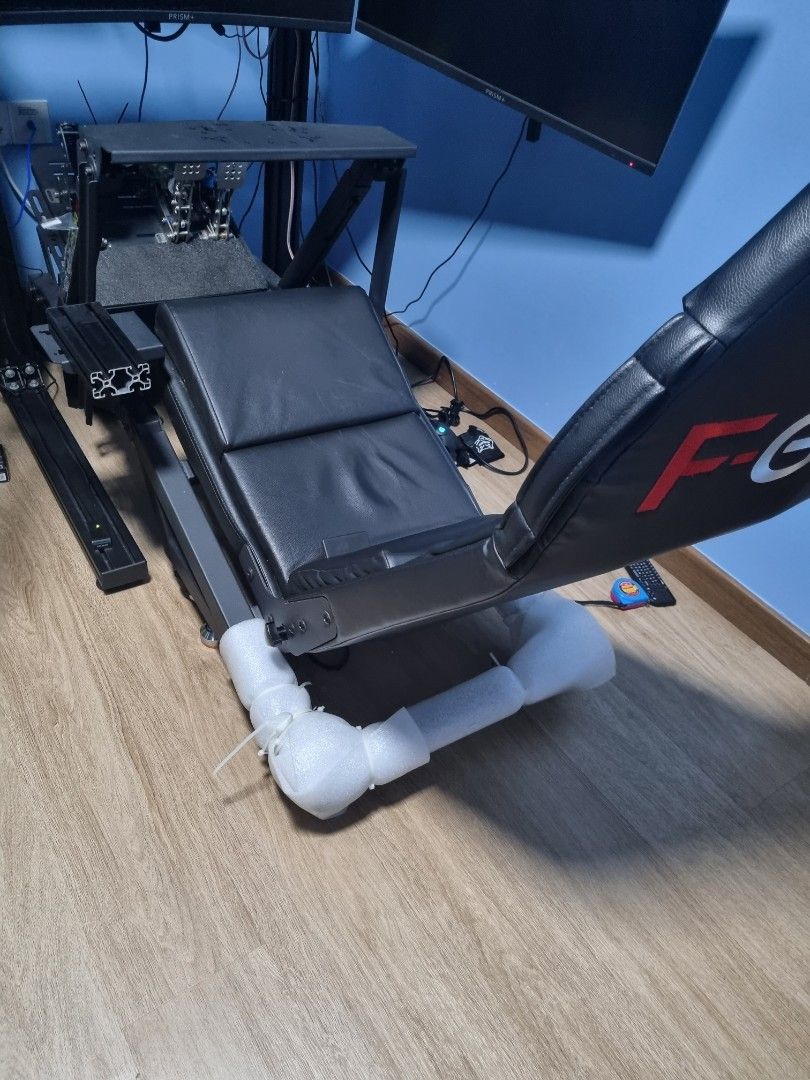 Next Level Racing F-GT simulator cockpit Rig. NOT fanatec, moza ...