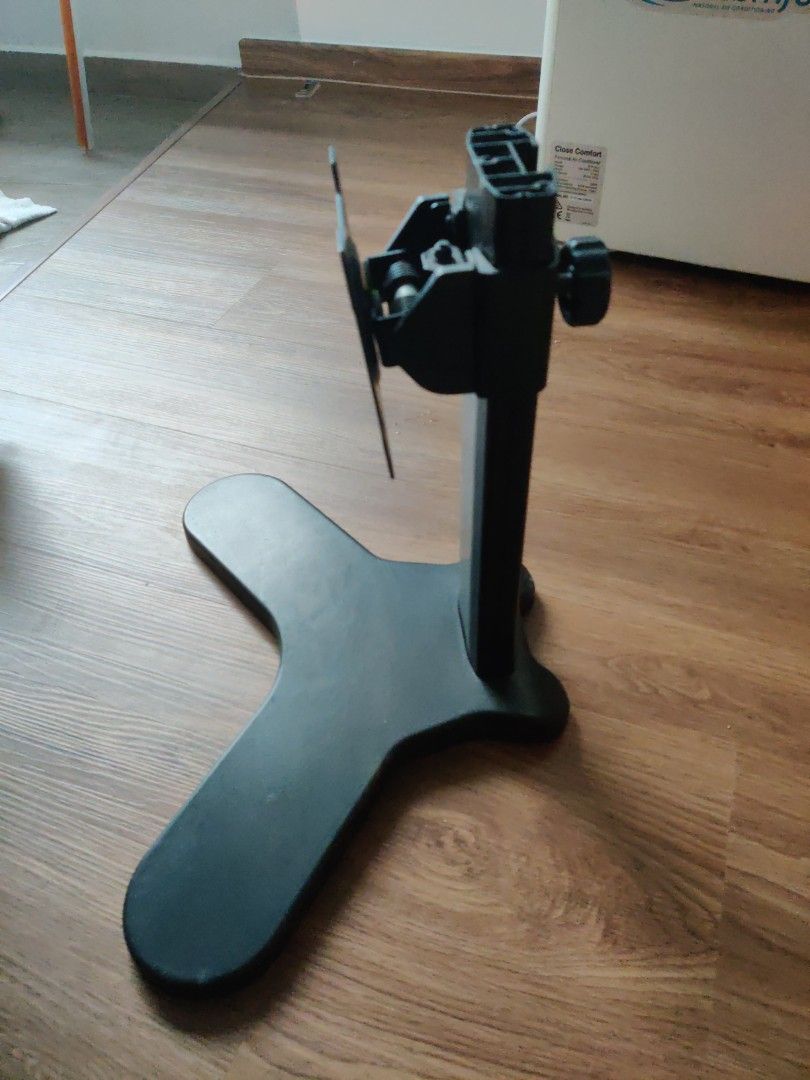 Single monitor desktop stand (Crimson DS1), Computers & Tech, Parts ...