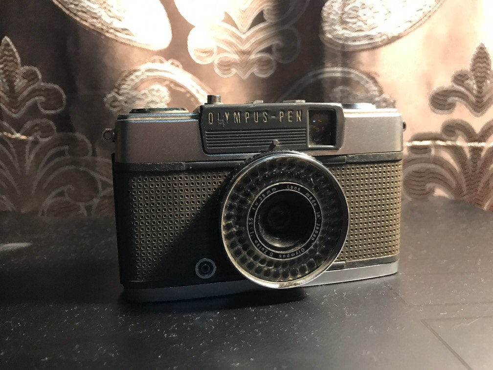 Olympus Pen EE2 film camera, Photography, Cameras on Carousell