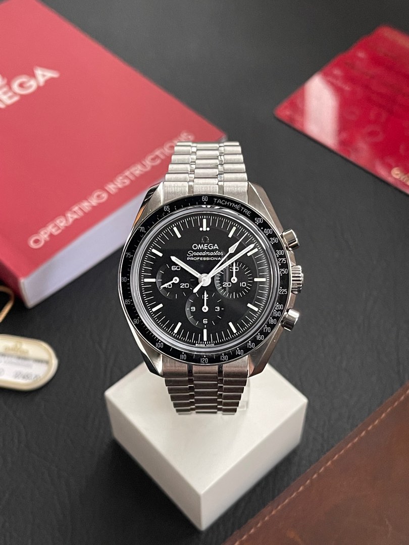 Omega Speedmaster professional 3861 Sapphire, Luxury, Watches on Carousell