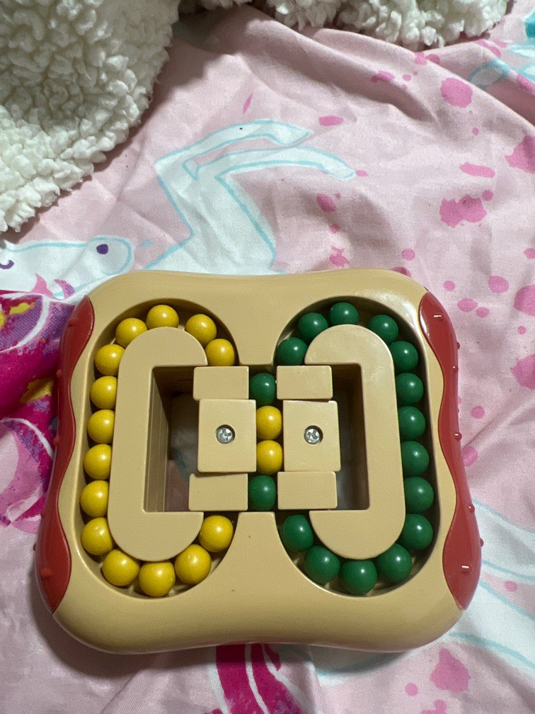 Rotating magic bean toy, Hobbies & Toys, Toys & Games on Carousell