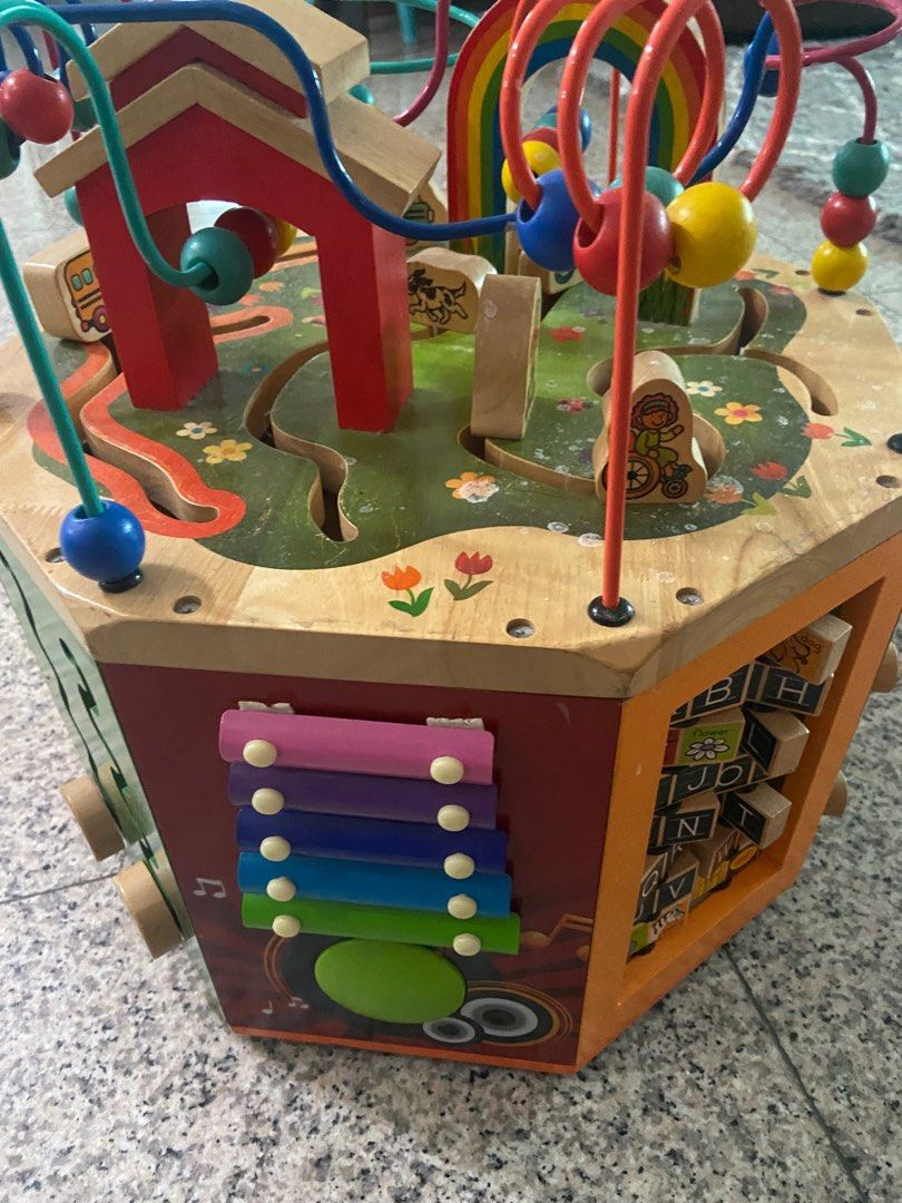 Rotating toy, Hobbies & Toys, Toys & Games on Carousell