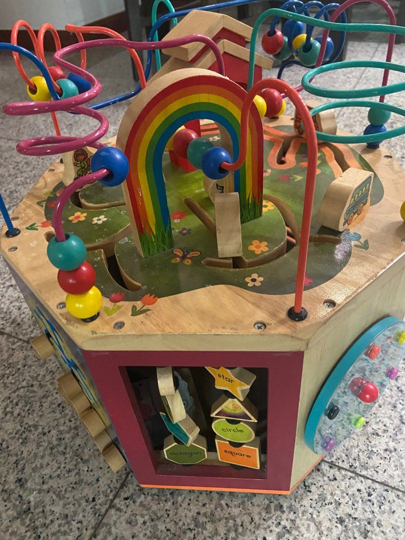 Rotating toy, Hobbies & Toys, Toys & Games on Carousell