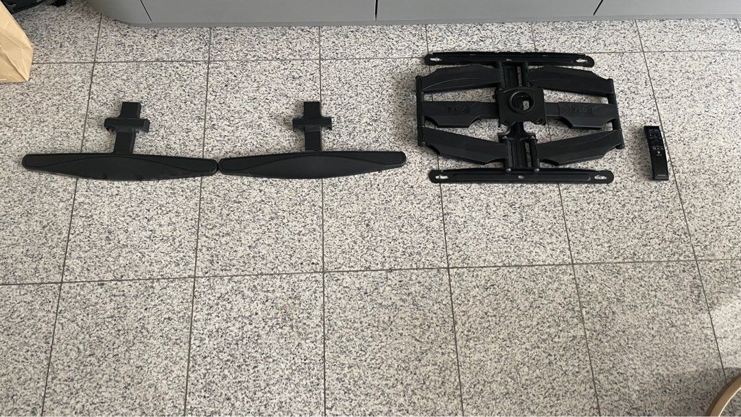 Samsung 65" UHD 4K Curved Smart TV JU6600 Series 6 includes tv stand ...