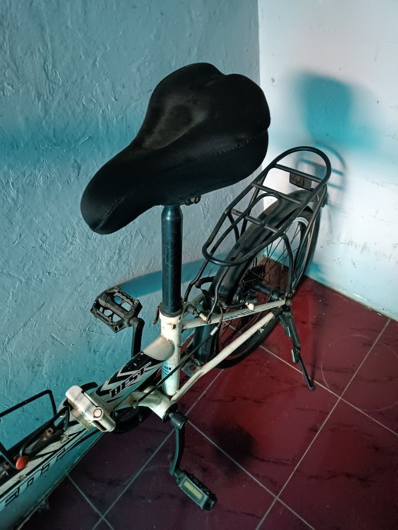 Sepeda Lipat warna putih, Olah Raga, Sepeda di Carousell