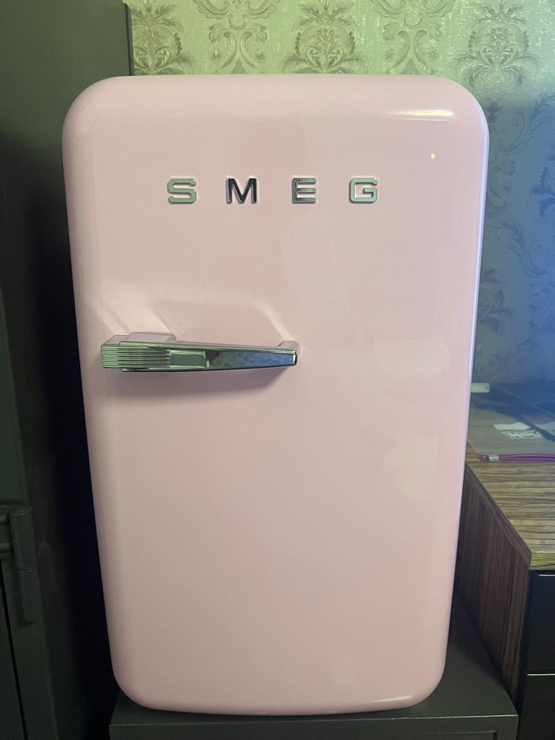 Smeg FAB5 Mini Retro Refrigerator Pink, TV & Home Appliances, Kitchen ...