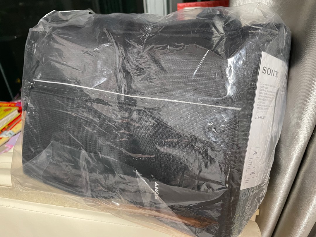 全新Sony相機袋 LCS-SL20, 攝影器材, 攝影配件, 相機袋 - Carousell