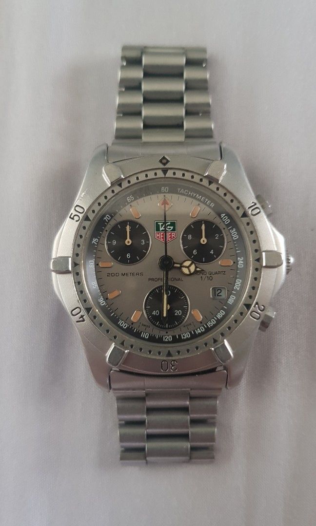 Tag Heuer 2000 Chronograph CE1111, Luxury, Watches on Carousell