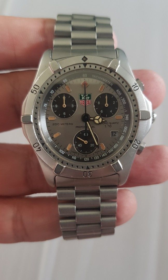 Tag Heuer 2000 Chronograph CE1111, Luxury, Watches on Carousell
