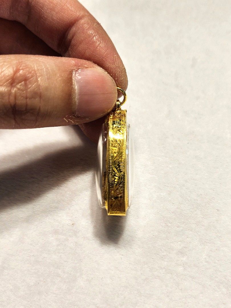 Thai Amulet Phra Rod, Hobbies & Toys, Memorabilia & Collectibles ...