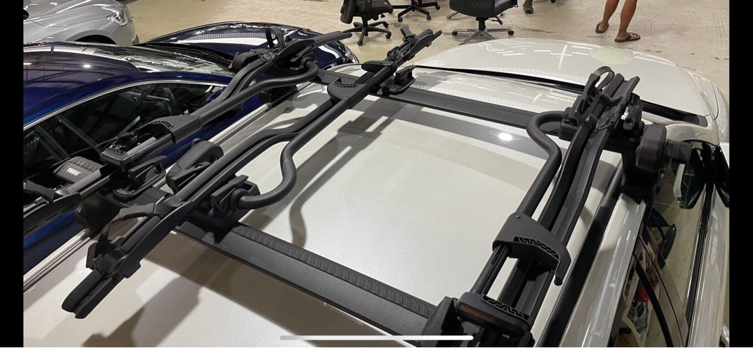 Thule roof rack, 3 bike carriers for Toyota harrier, Sports Equipment ...