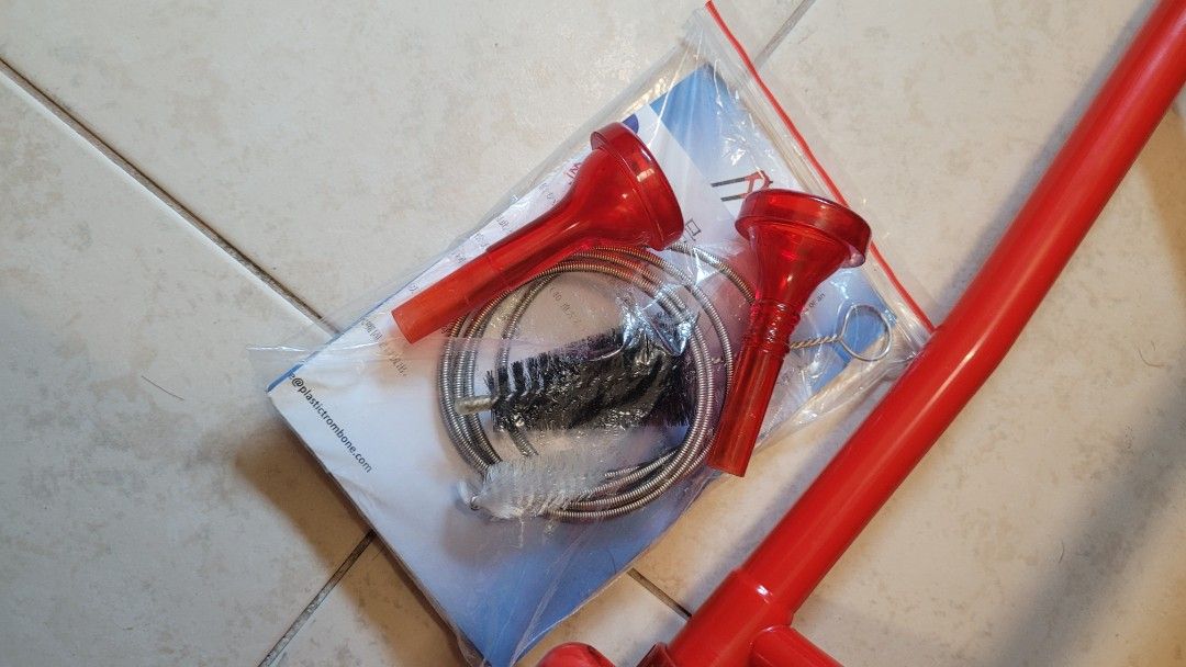 Tromba Plastic Trombone with Accessories, Hobbies & Toys, Music & Media ...