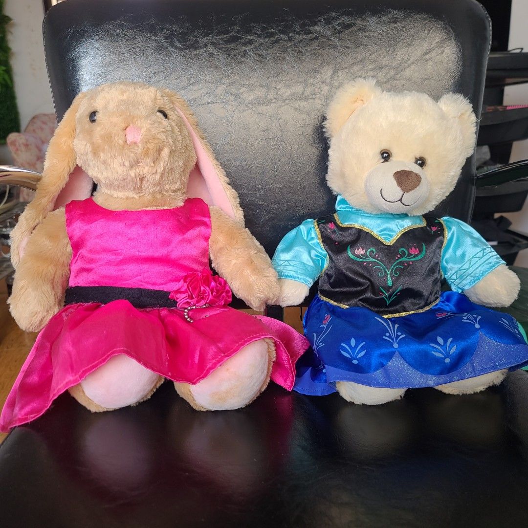 Build a bear set, Hobbies & Toys, Toys & Games on Carousell