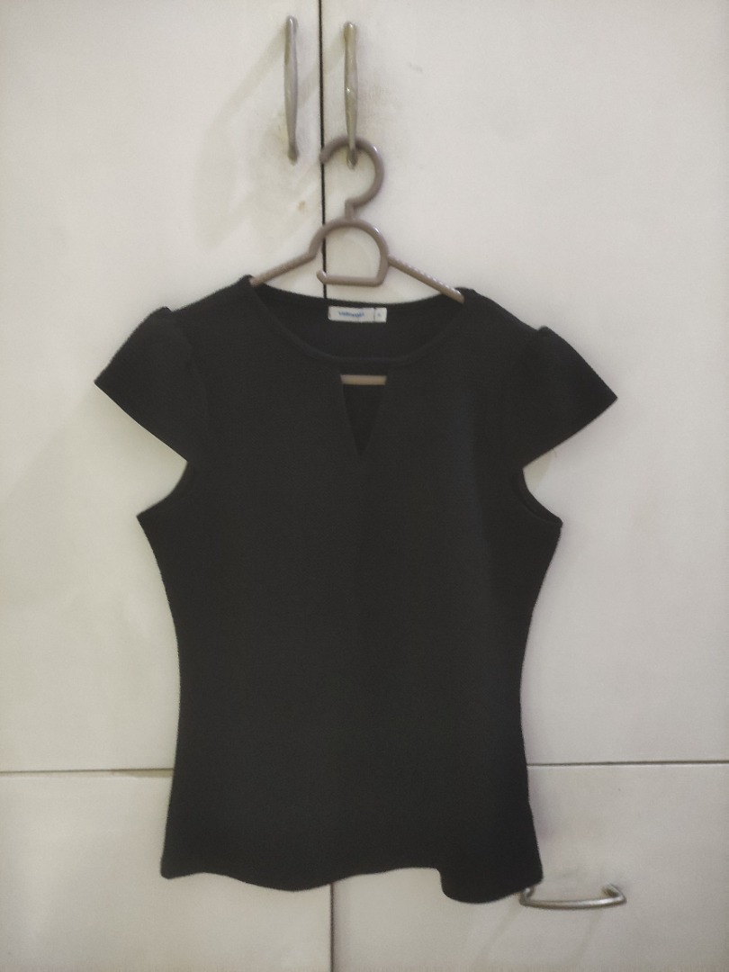 Valleygirl Black Blouse, Women's Fashion, Tops, Blouses on Carousell