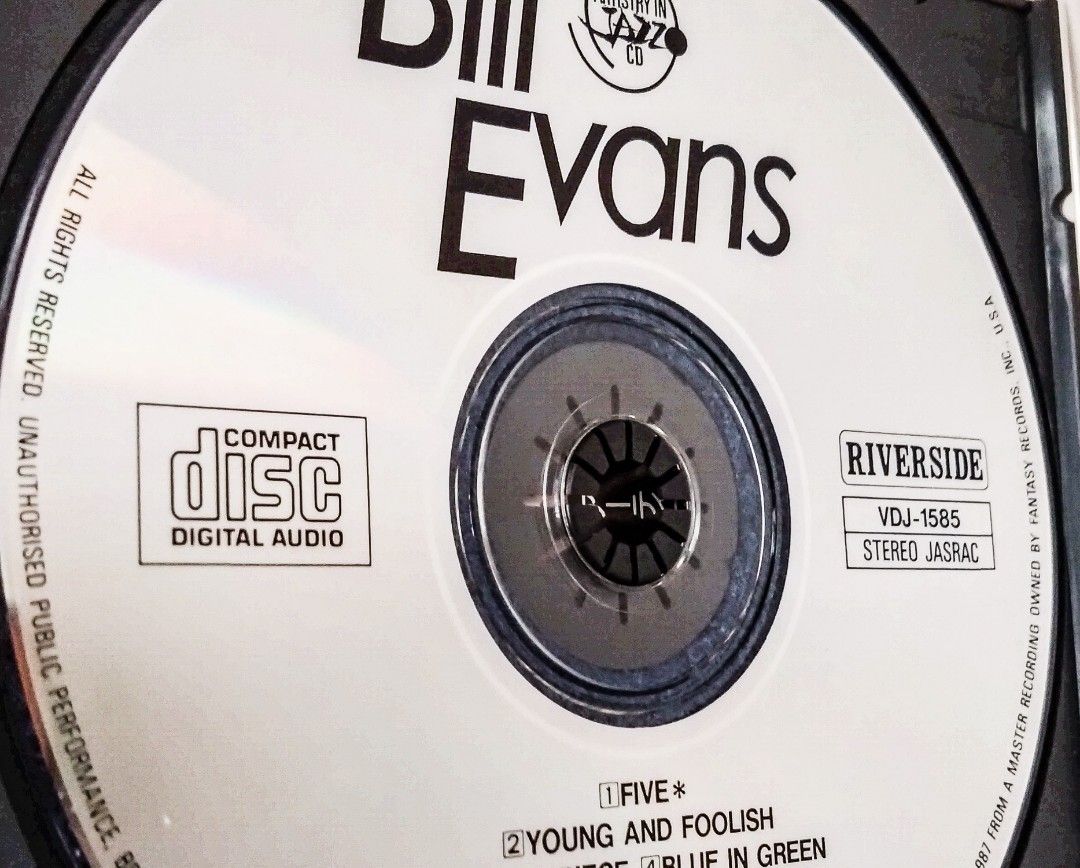日版VICTOR. BILL EVANS, 興趣及遊戲, 音樂、樂器 & 配件, 音樂與媒體 - CD 及 DVD - Carousell