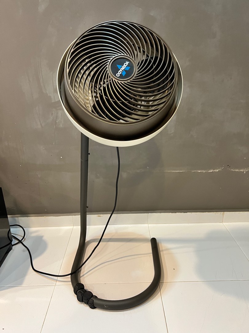 Vornado large air circulator, Furniture & Home Living, Lighting & Fans ...