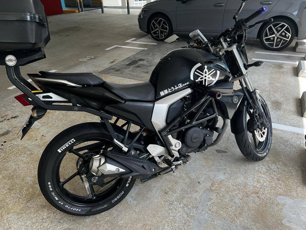 YAMAHA FZN150 v2, Motorcycles, Motorcycles for Sale, Class 2B on Carousell