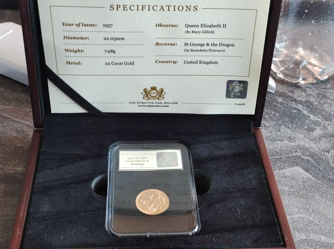1957 Queen Elizabeth II Sovereign Coin ++Rare ++, 興趣及遊戲, 收藏品及紀念品, 錢幣 ...