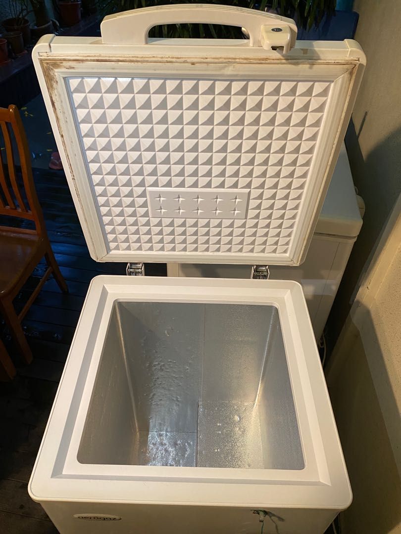 Aerogaz 108 litre Chest Freezer AZ-1080CF, TV & Home Appliances ...