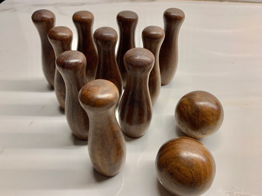 Antique Nine Pins (Skittles or Jeu de Quille) Set | AuBonMarche 1800 ...