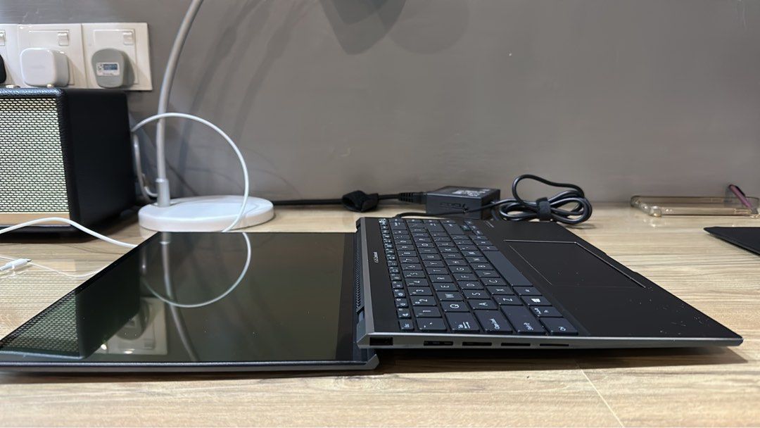 Asus Zenbook UX5400E, Computers & Tech, Laptops & Notebooks on Carousell