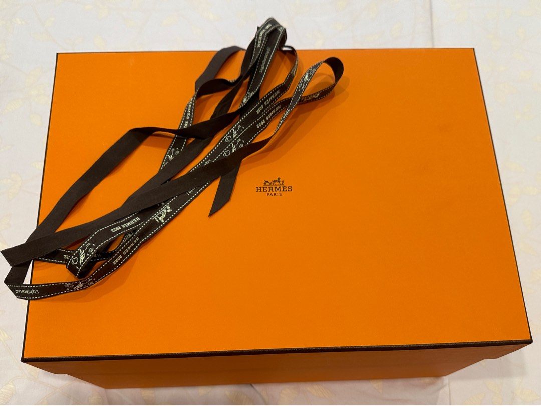 Authentic Hermes Box for Birkin 25, Luxury, Bags & Wallets on Carousell