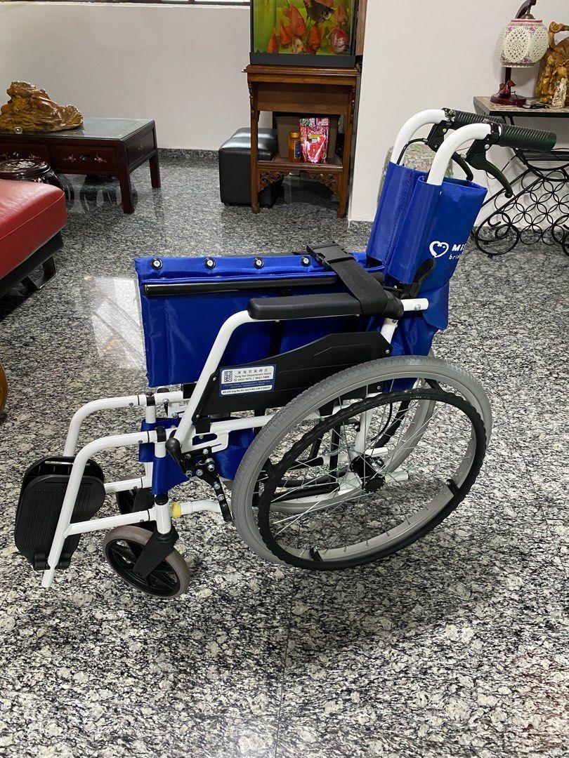 Brand new wheelchair, Health & Nutrition, Assistive & Rehabilatory Aids ...