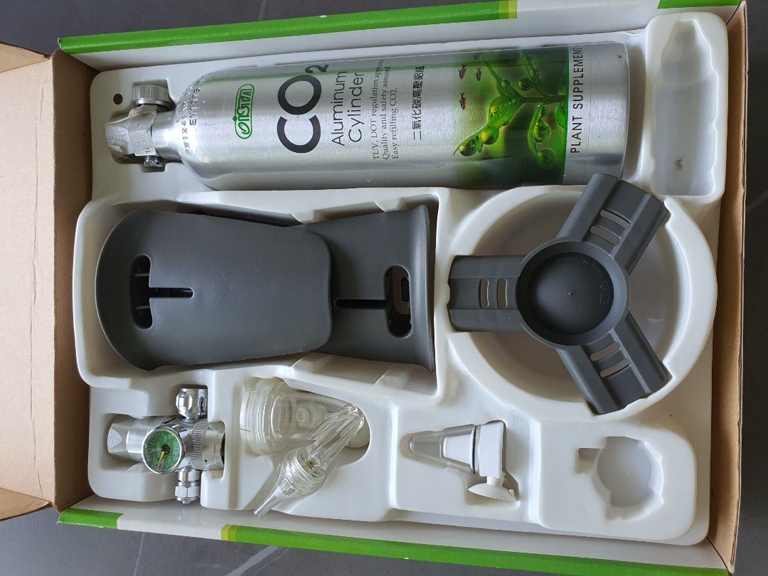 Co2 set, Pet Supplies, Homes & Other Pet Accessories on Carousell