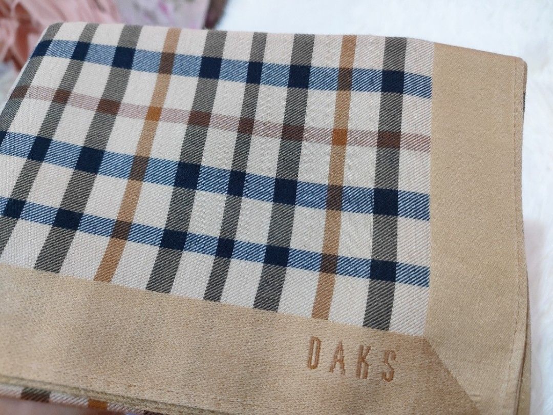 Daks Handkerchief, Men's Fashion, Watches & Accessories, Handkerchief ...