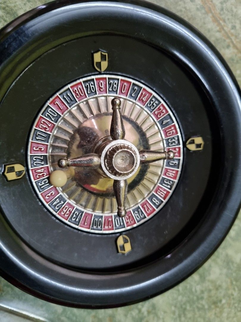 Diecast Metal Roulette and Bingo game, Hobbies & Toys, Toys & Games on ...