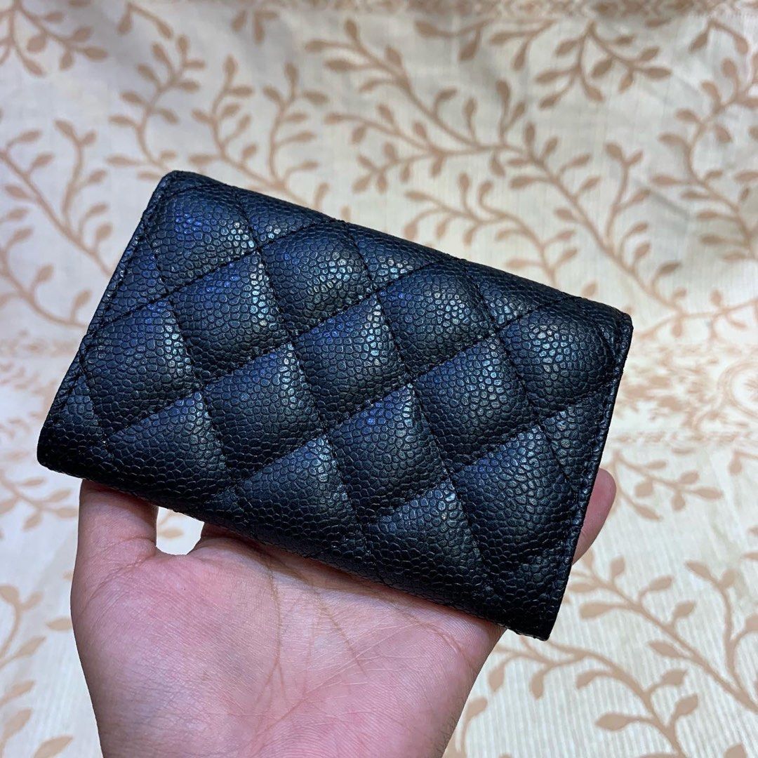 Dompet chanel, Fesyen Pria, Tas & Dompet , Dompet di Carousell