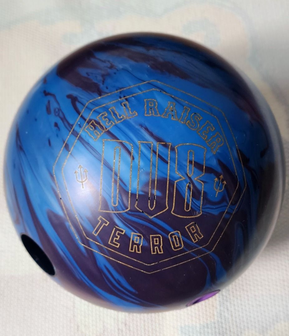 DV8 Terror Bowling Ball - 15lbs (Asym Core for Med-Heavy Oil), Sports ...