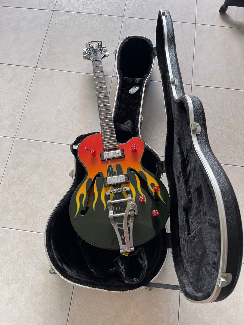 Epiphone flamekat with case, Hobbies & Toys, Music & Media, Musical ...