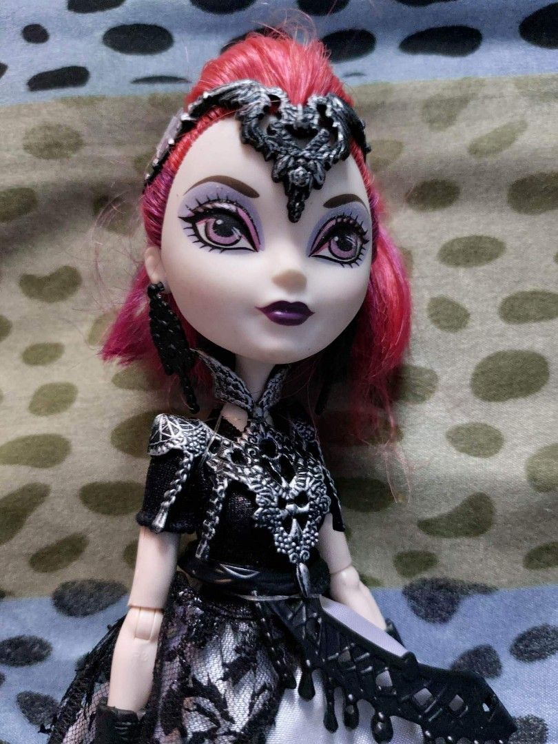Ever After Teenage Evil Queen Doll Mira Shards, Hobbies & Toys, Toys ...