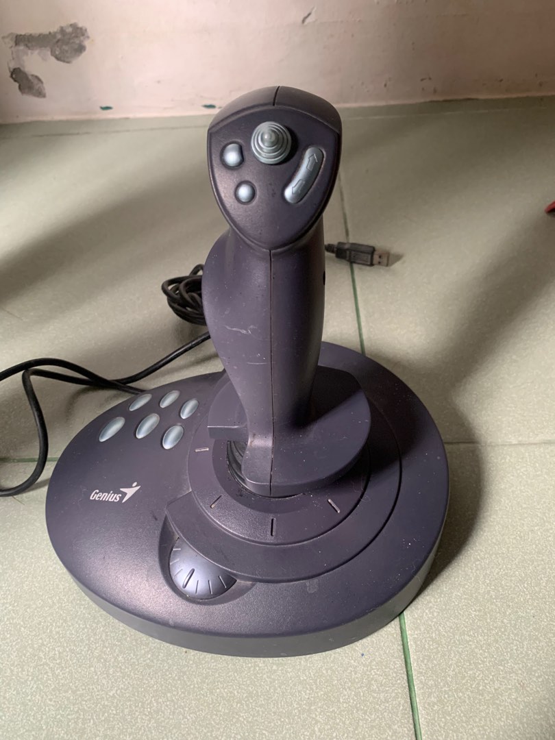 Genius MaxFighter F-31U VIBRATION PC flight joystick, Video Gaming ...