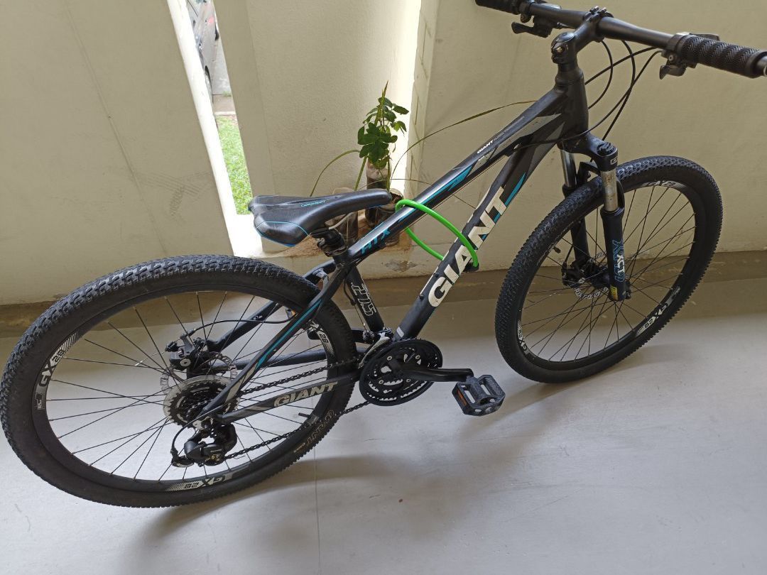 Giant MTB 27.5", Sports Equipment, Bicycles & Parts, Bicycles on Carousell