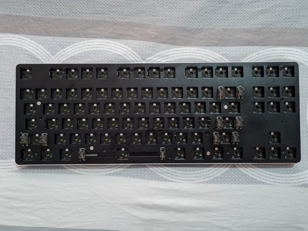GMMK TKL (Barebones) with Pudding Keycaps (Blue), Computers & Tech ...