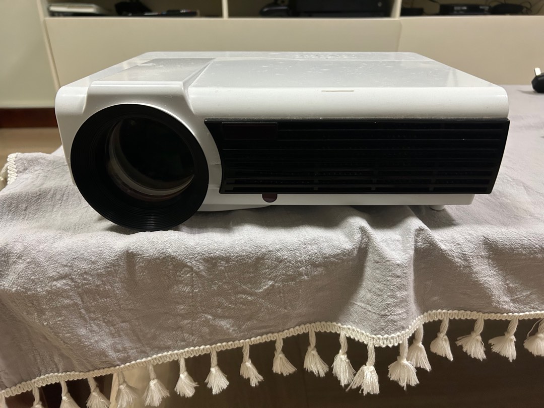 Good working condition big screen projector, TV & Home Appliances, TV ...